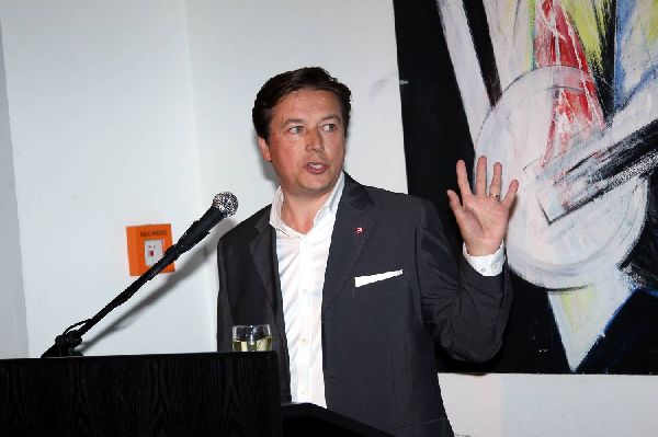 Neue Ausstellung: Auch Schauspielerin Sandra Keck ist begeistert